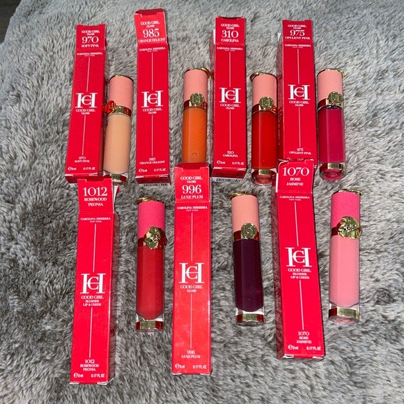 Carolina Herrera | Makeup | Carolina Herrera Lipcheek Set | Poshmark
